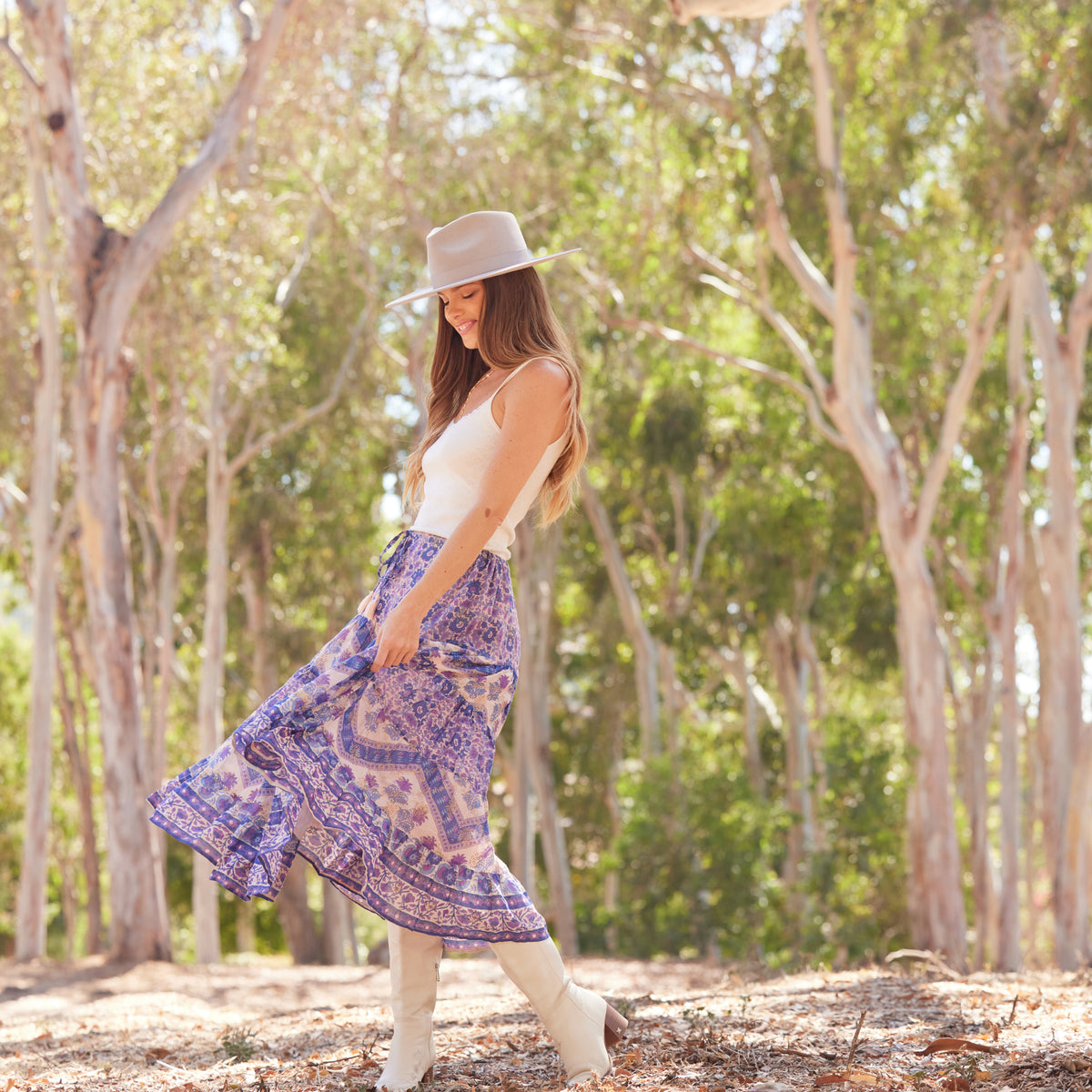 Bottoms – Blue Boheme